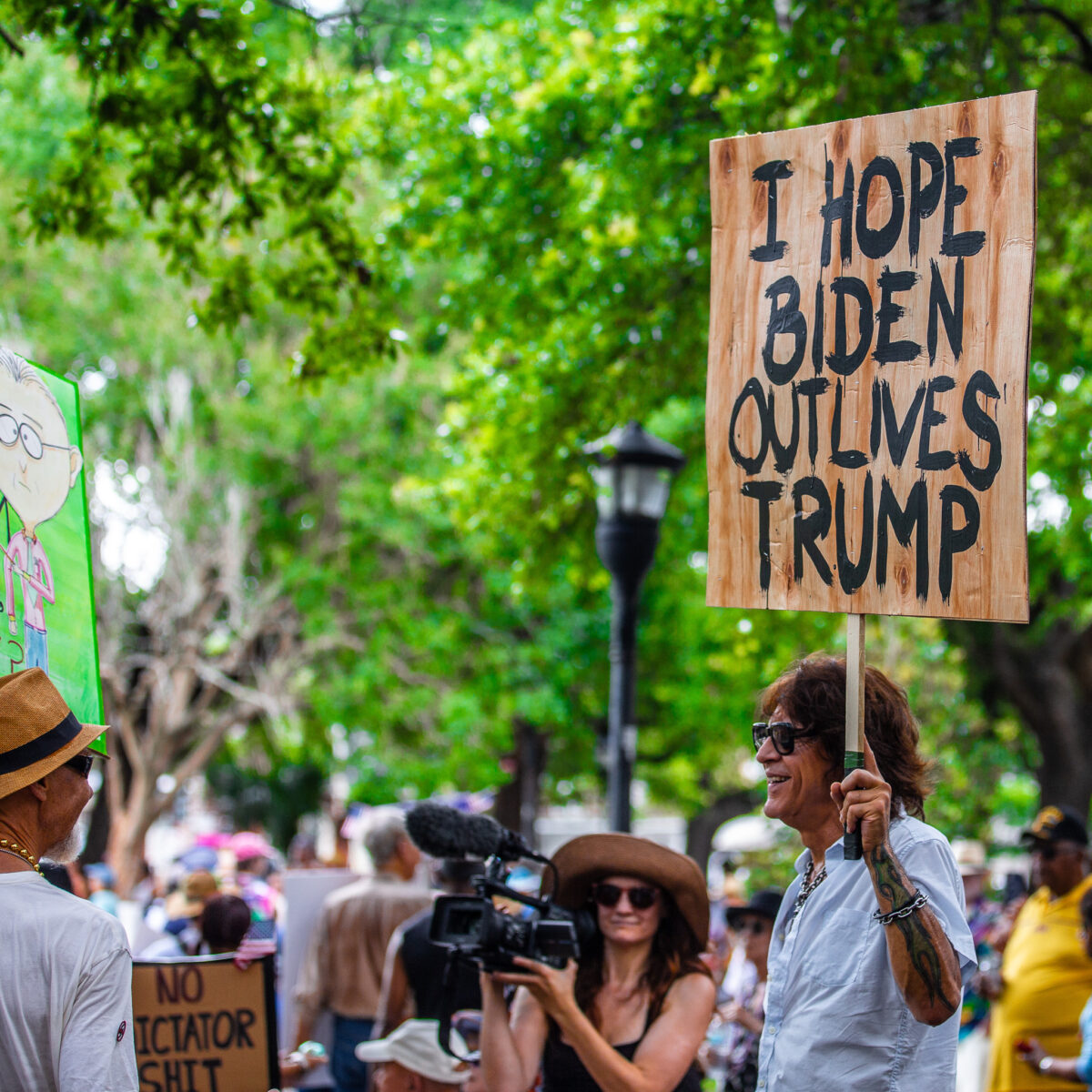 ‘No Kings Day’ draws 6,500 into New Orleans streets | The Lens