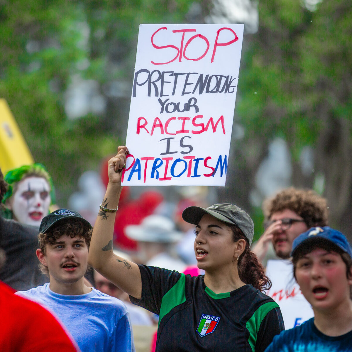 ‘No Kings Day’ draws 6,500 into New Orleans streets | The Lens